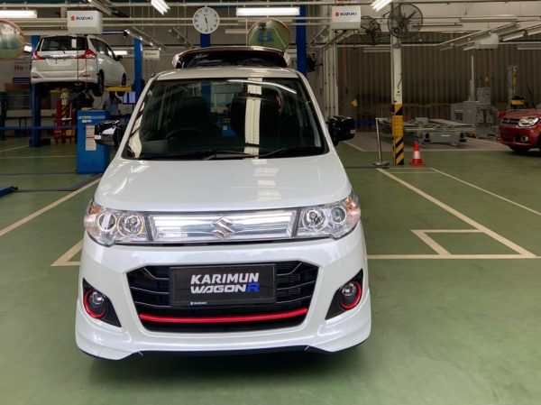 Suzuki Ertiga GL Metallic Magma Grey | Suzuki Mobil Sunter